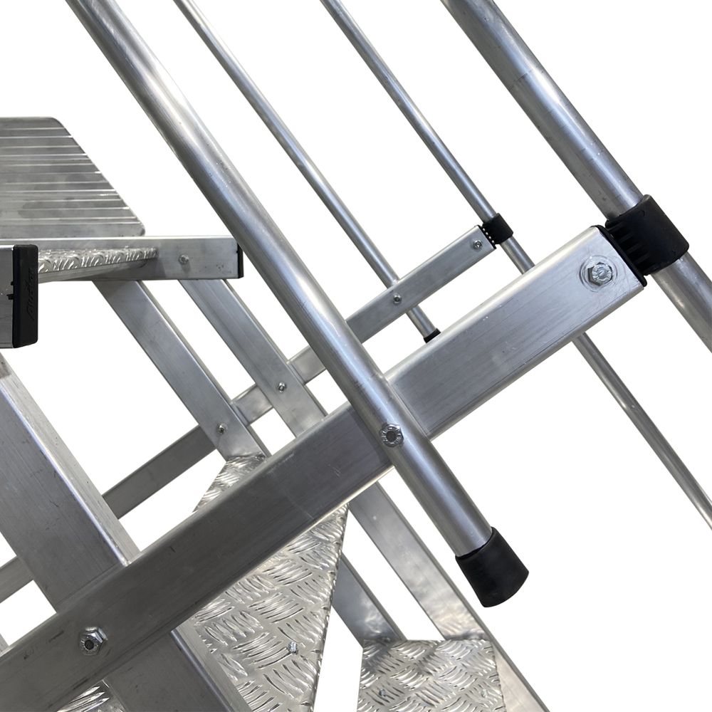 Escada Plataforma em Alumínio NR12 2,50M 09 DEGRAUS ESCALEVE - A Casa ...